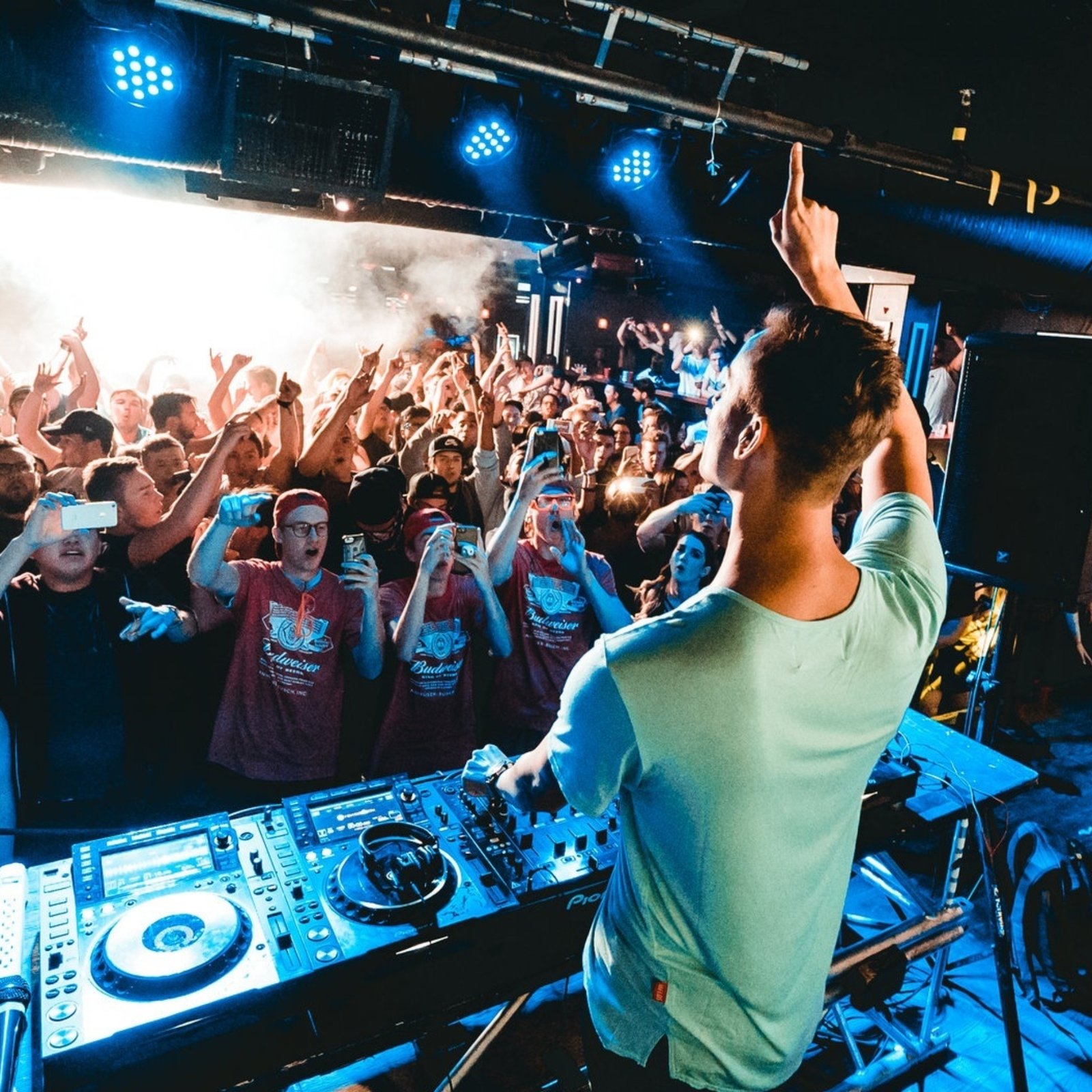 Best Party DJs Services in Dubai | Book Your DJ Now